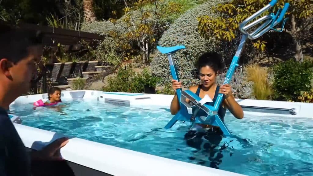 Swim Spas: Das Must-Have-Zubehör - Garten Spa & Wellness